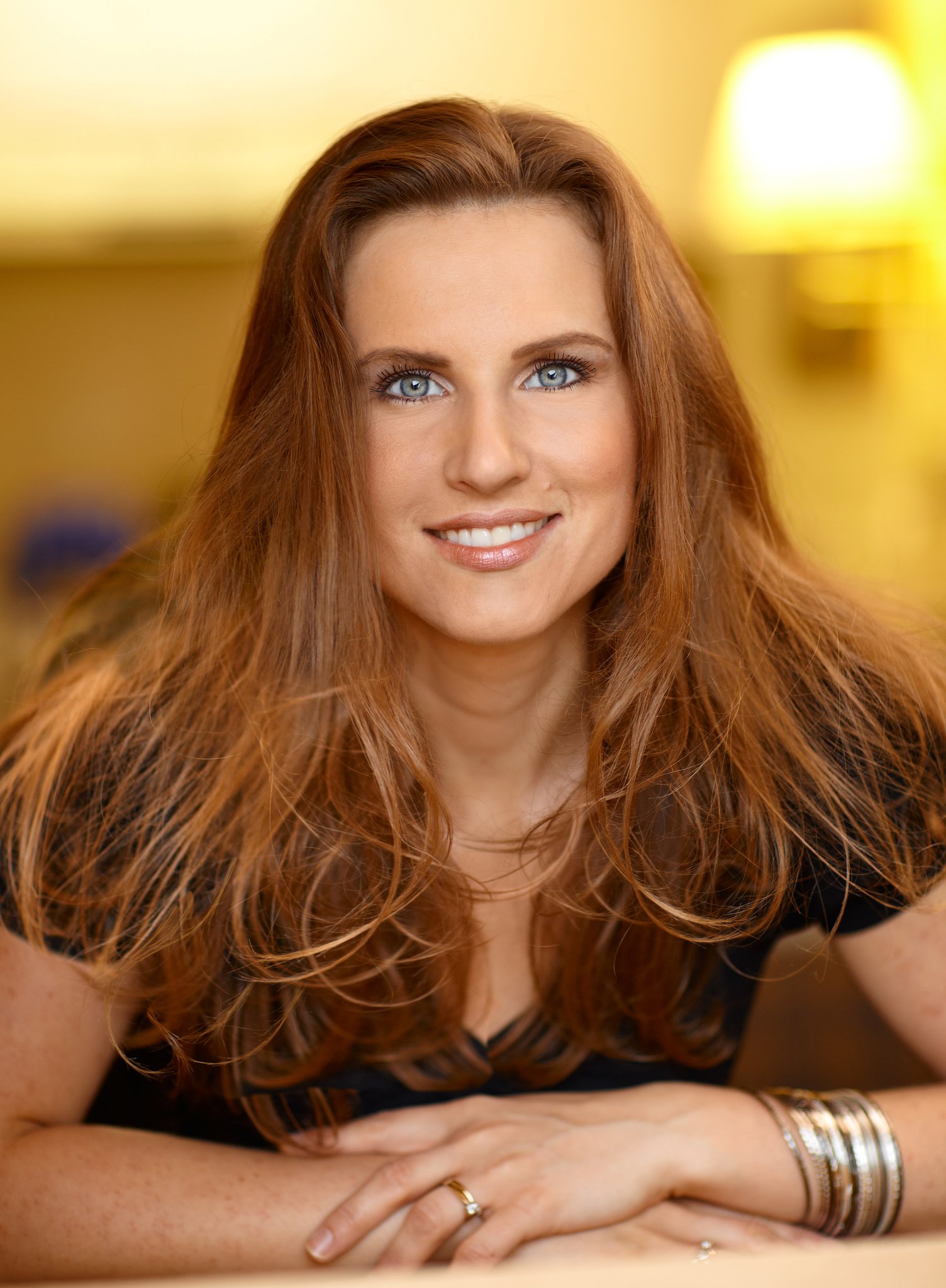 ARTISTS THREE – Showcases